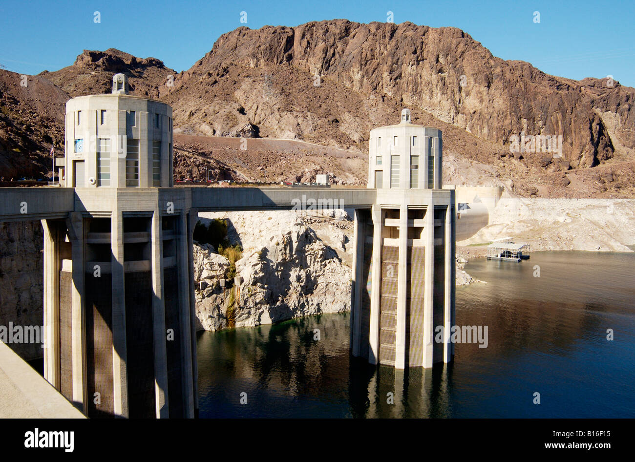 Hoover Dam on the Colorado River between Nevada and Arizona was built ...