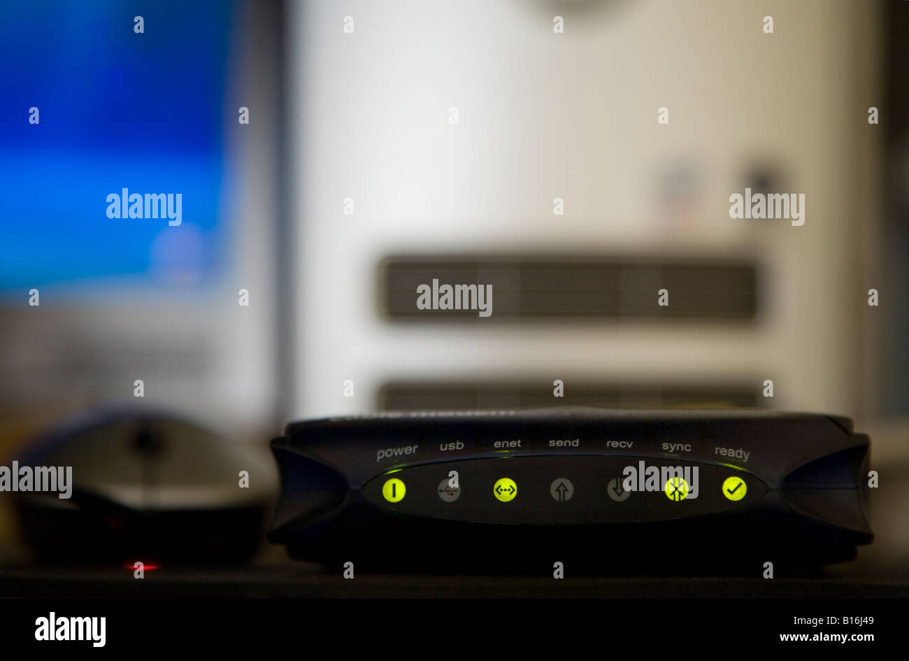 Internet connection modem hi-res stock photography and images - Alamy