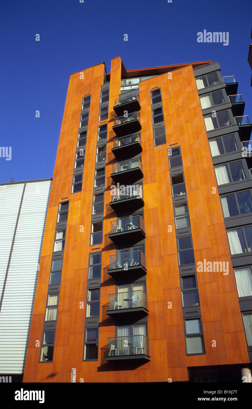 A Modern Apartment Building In Manchester Stock Photo - Alamy