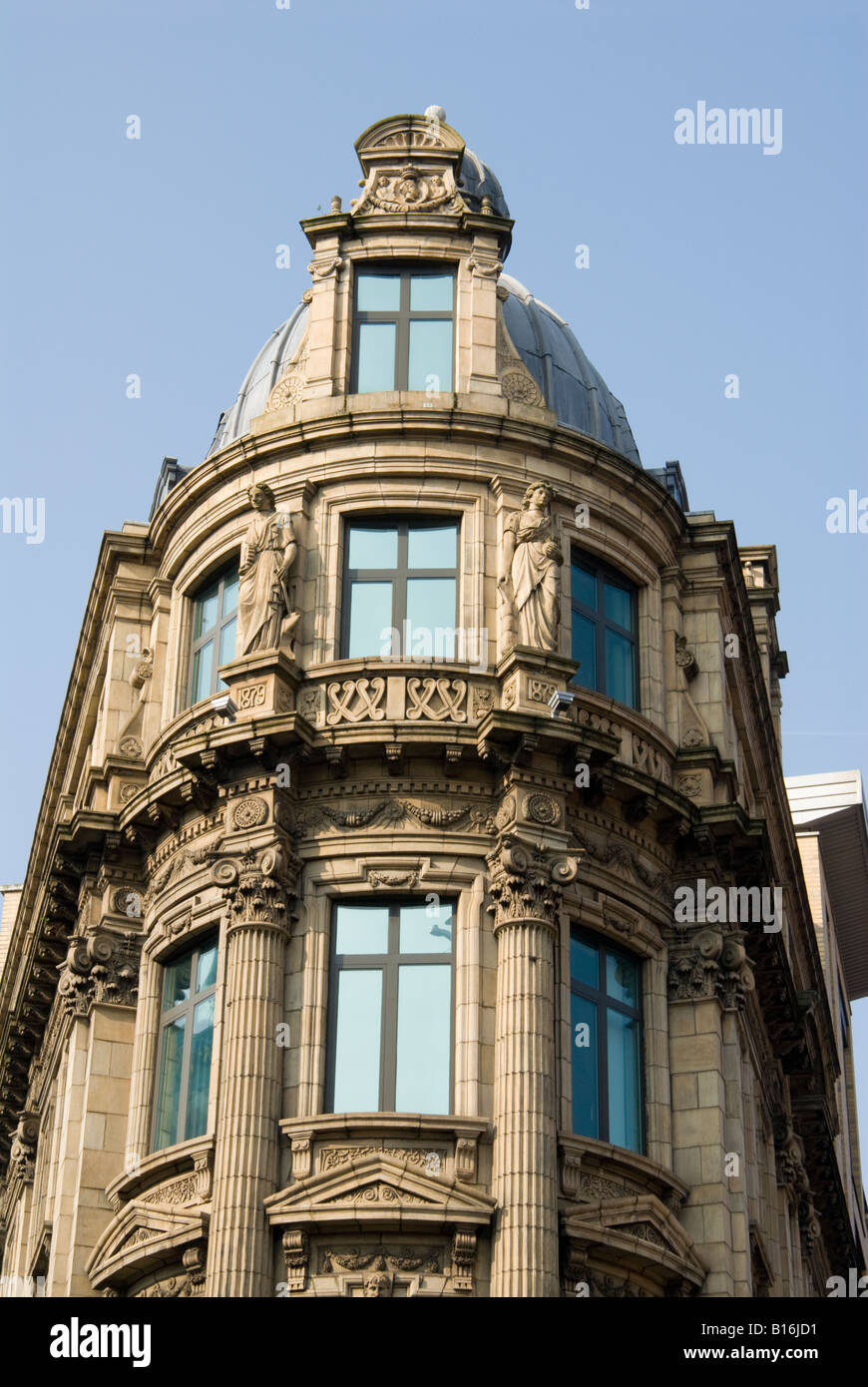 Building on Whitechapel Liverpool UK Stock Photo - Alamy