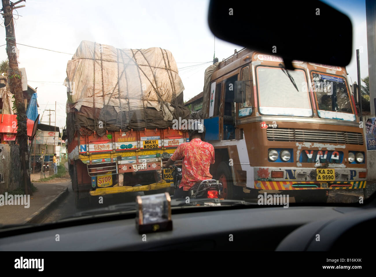 Indian Lorry Front High Resolution Stock Photography and Images - Alamy