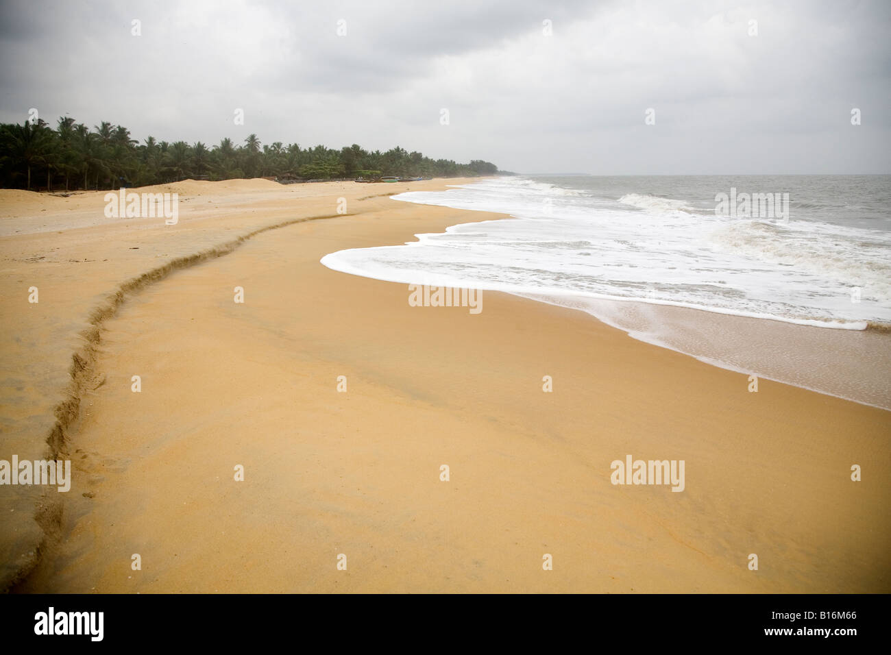 An overcast Kappad Beach in Kerala Stock Photo - Alamy