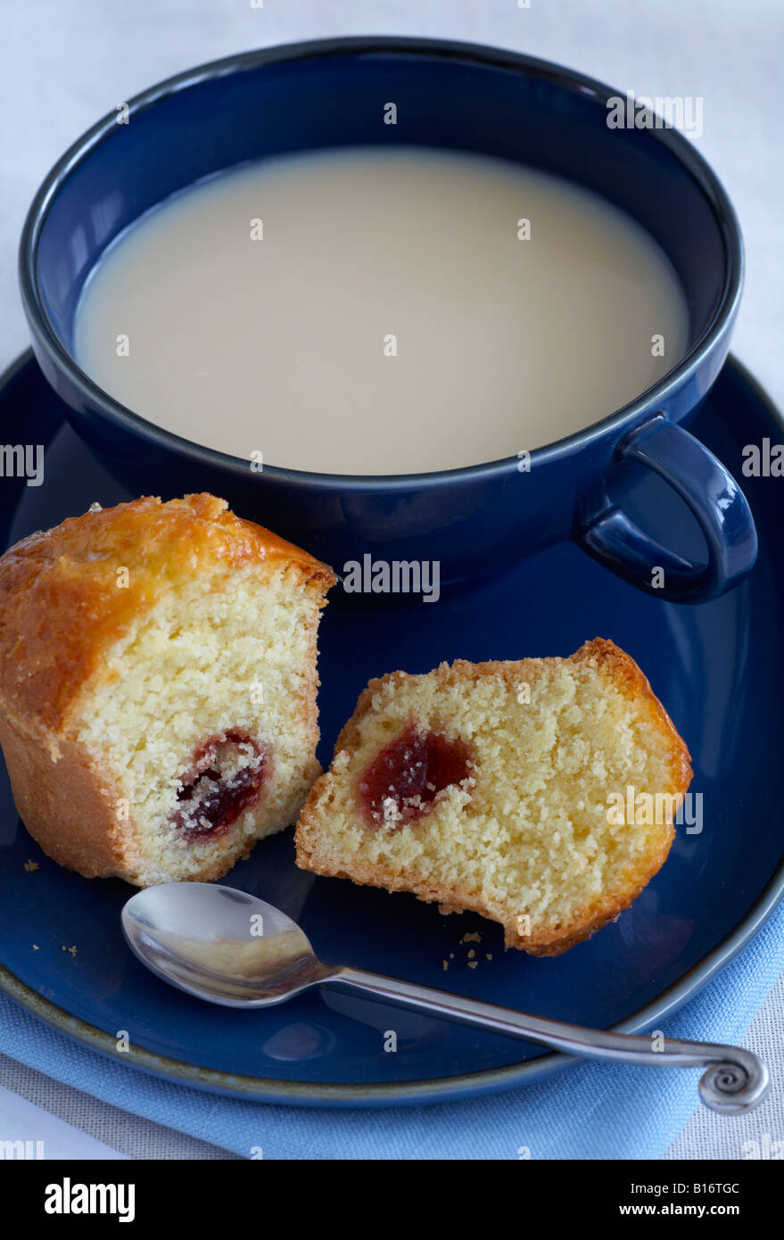 Tea and cake Stock Photo - Alamy