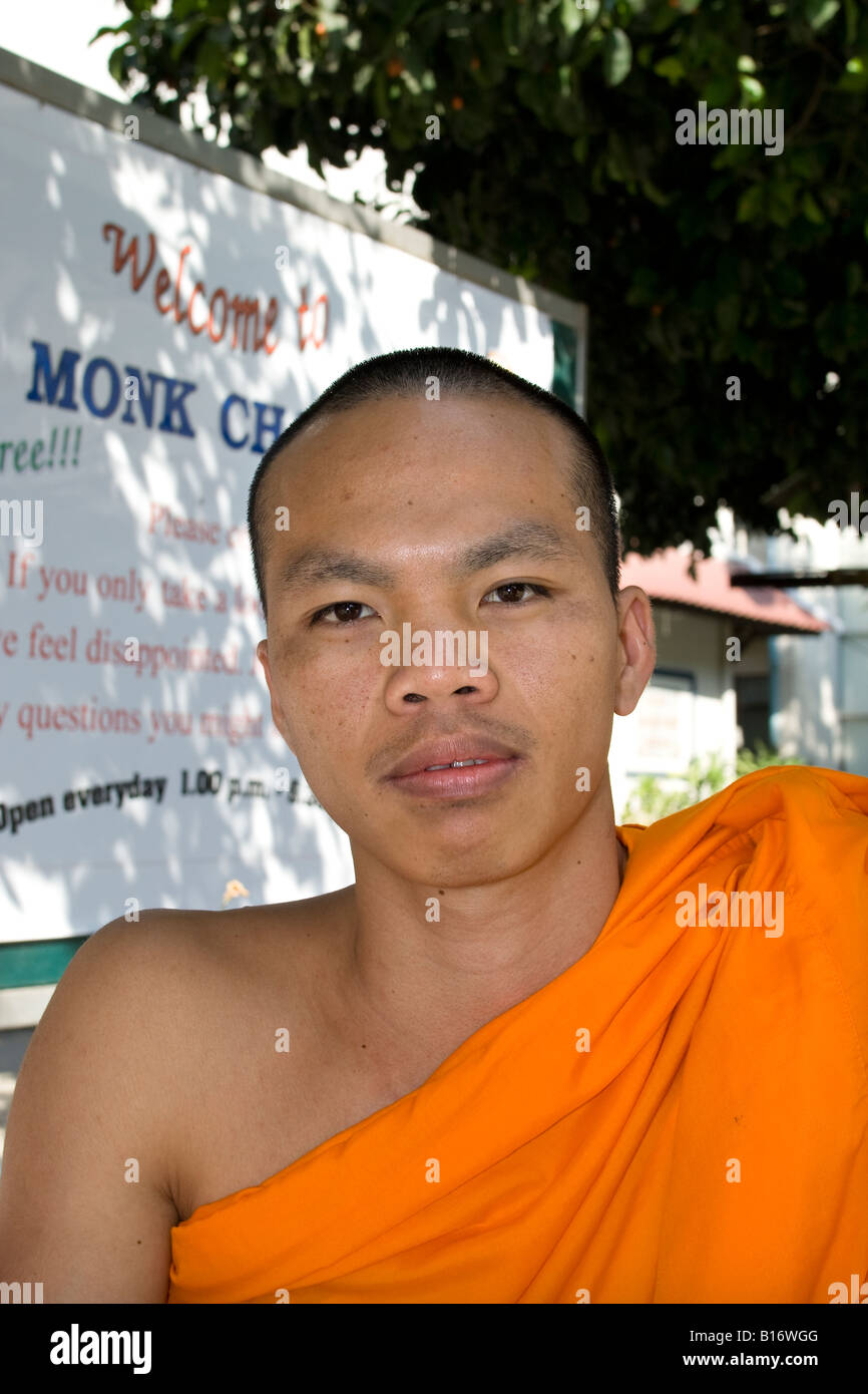 Chiang mai monk chat hi-res stock photography and images - Alamy
