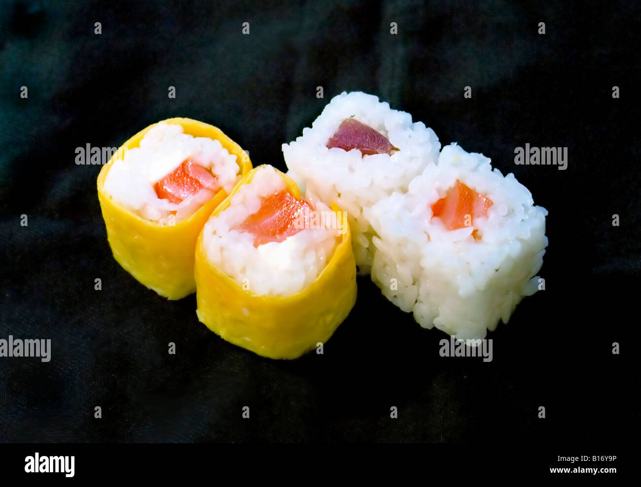 Cut up tuna hi-res stock photography and images - Alamy