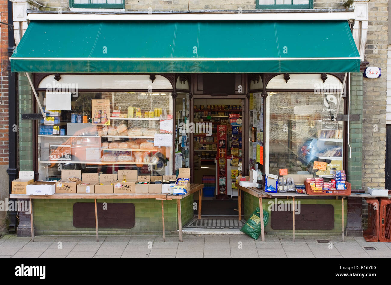 English grocers hi-res stock photography and images - Alamy