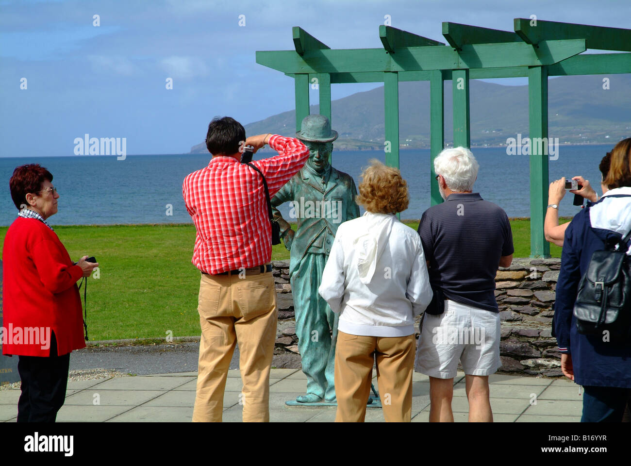 Charlie Chaplin statue at Waterville, Co. Kerry Stock Photo - Alamy