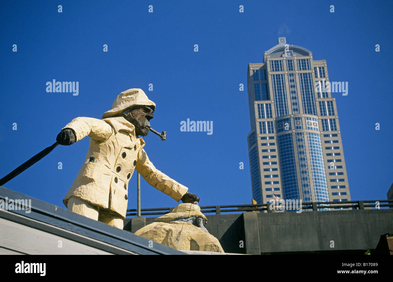 Sunny day seattle skyline from hi-res stock photography and images - Alamy