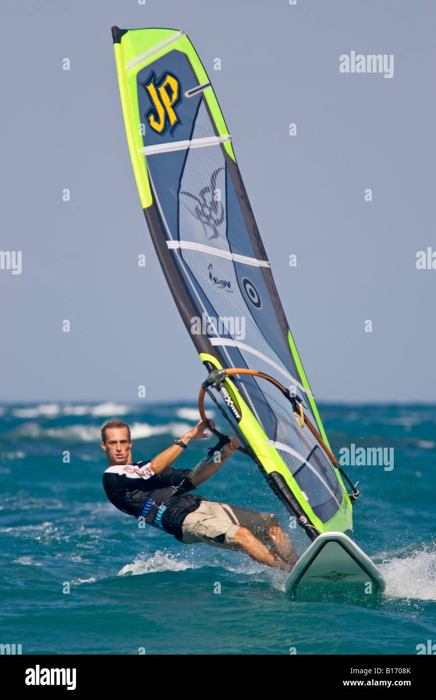 Straight body line hi-res stock photography and images - Alamy