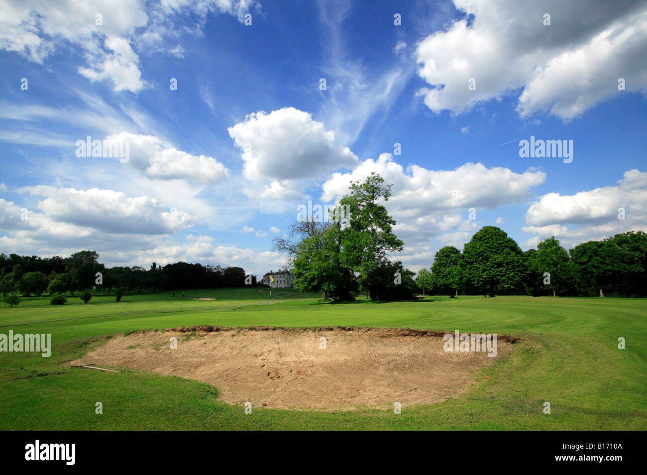 Closed golf course hi-res stock photography and images - Alamy