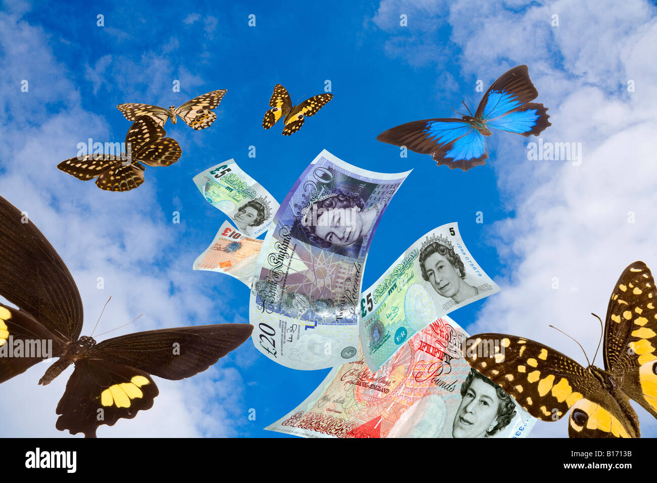 Money flying away hi-res stock photography and images - Alamy