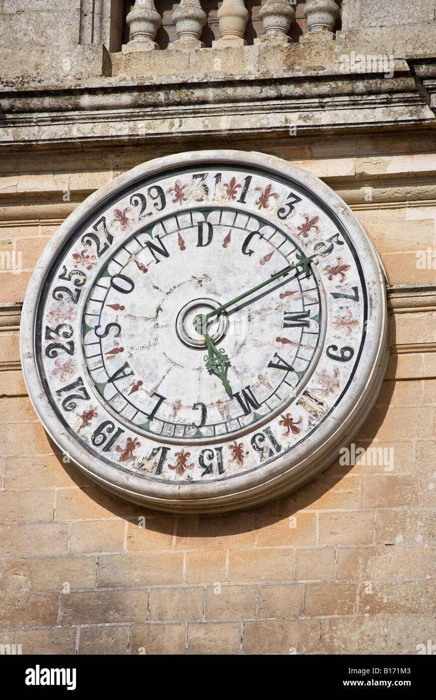 St pauls clock hi-res stock photography and images - Alamy