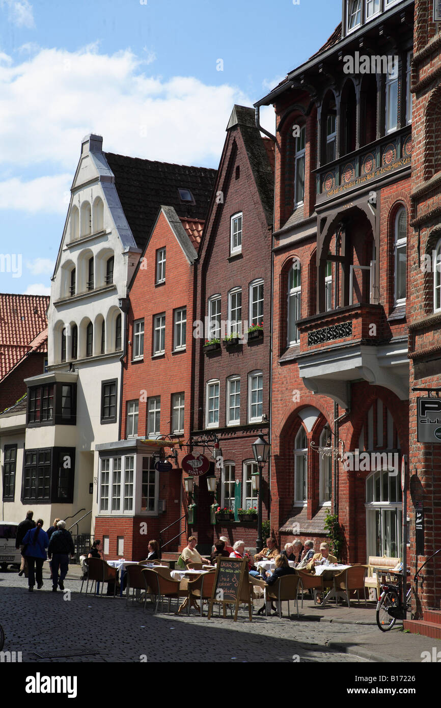 Germany Lower Saxony Lüneburg street scene cafe people Stock Photo - Alamy