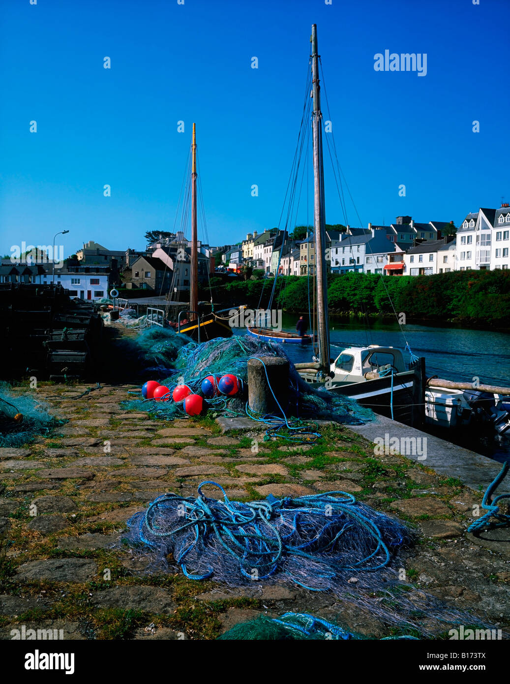 Roundstone Harbour, Connemara, Co Galway, Ireland Stock Photo - Alamy