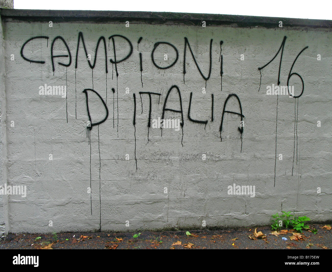 Graffiti Milan, Italy, EU Stock Photo - Alamy