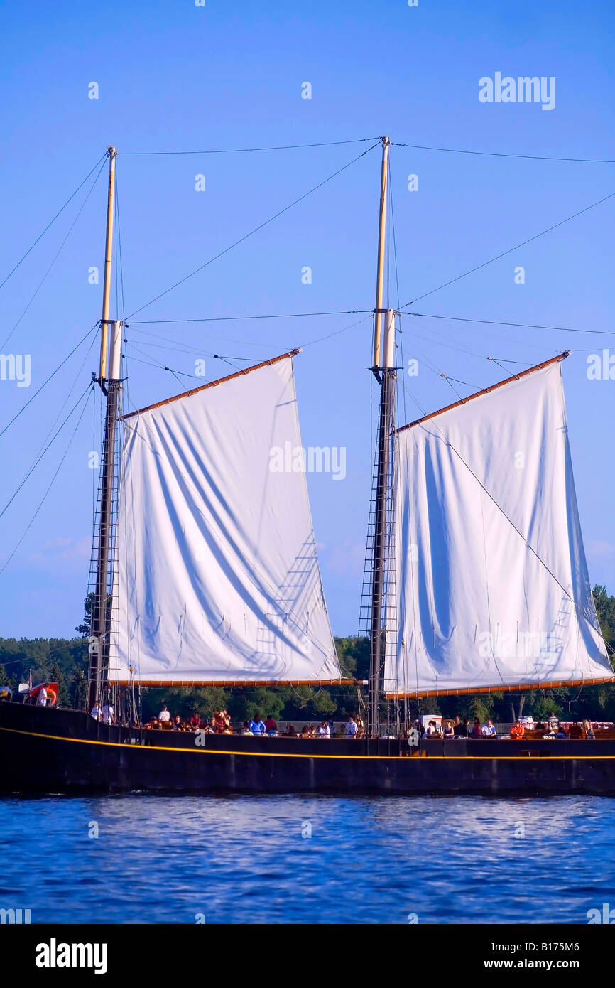 Tall ship & sail Stock Photo - Alamy