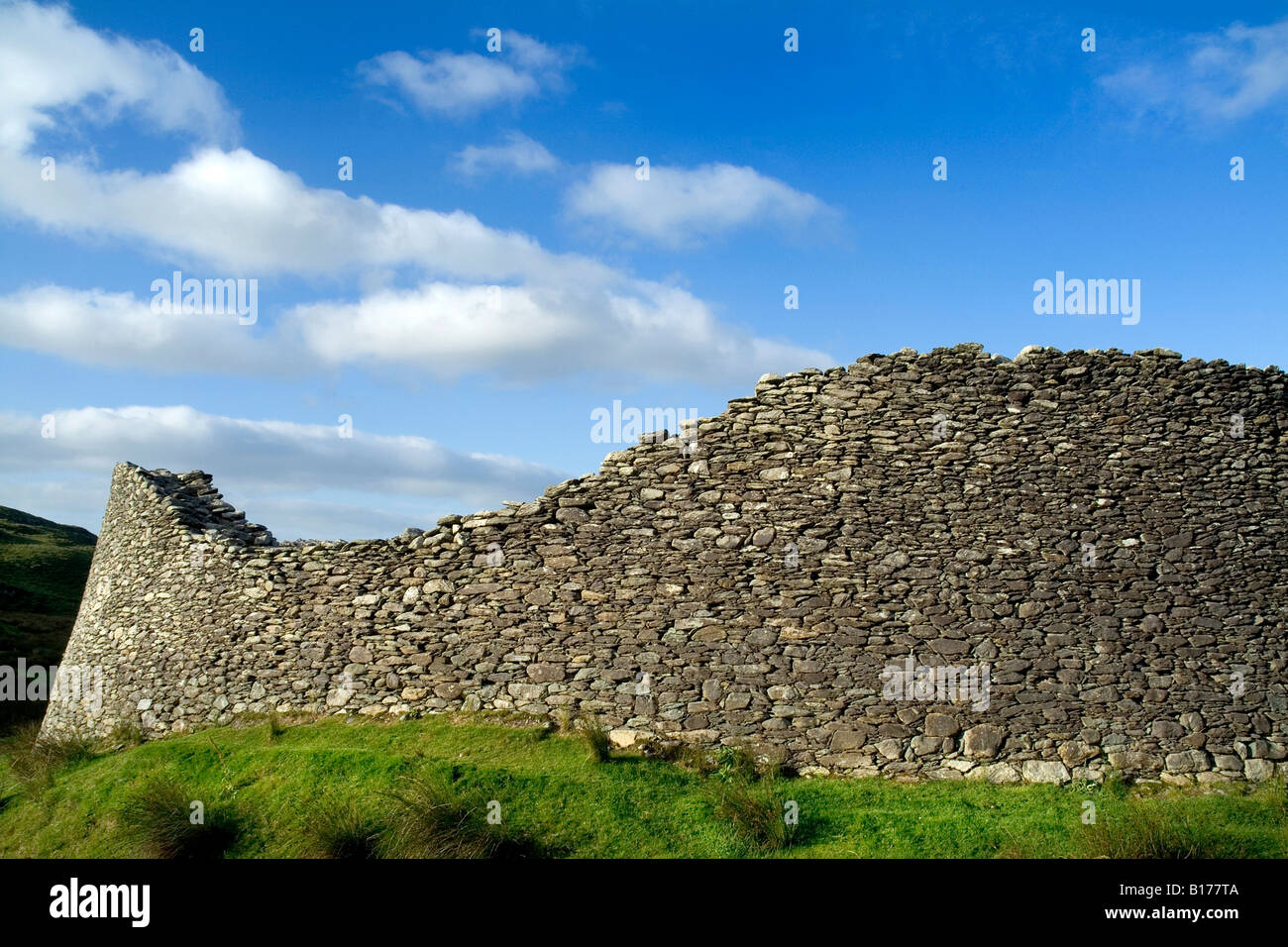 Staigue fort hi-res stock photography and images - Alamy