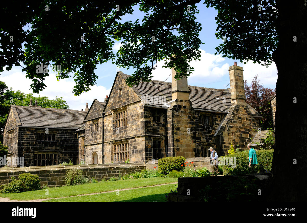 Oakwell Hall an Elizabethan manor house the inspiration for Fieldhead ...