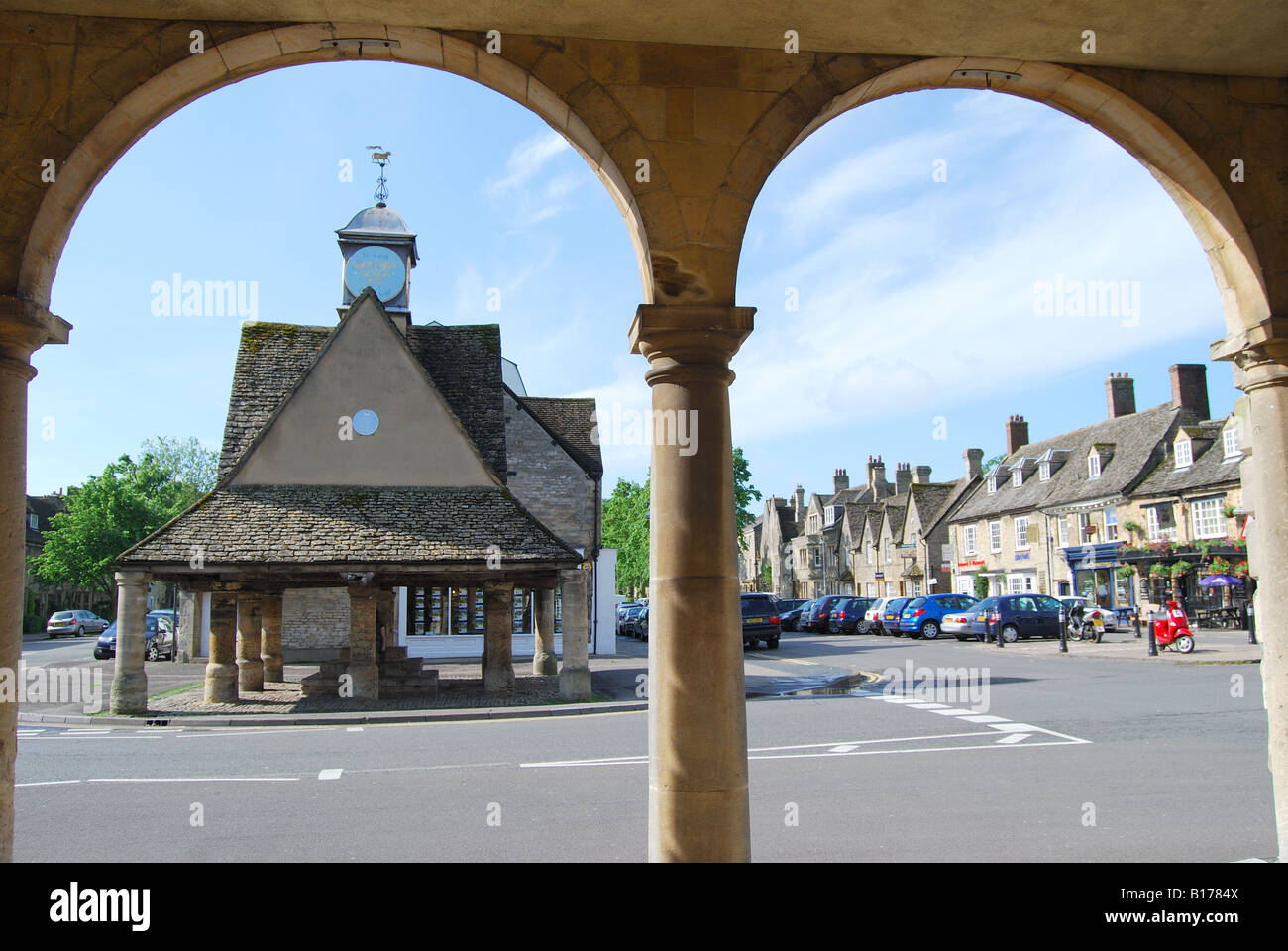 Witney Town Centre High Resolution Stock Photography and Images - Alamy