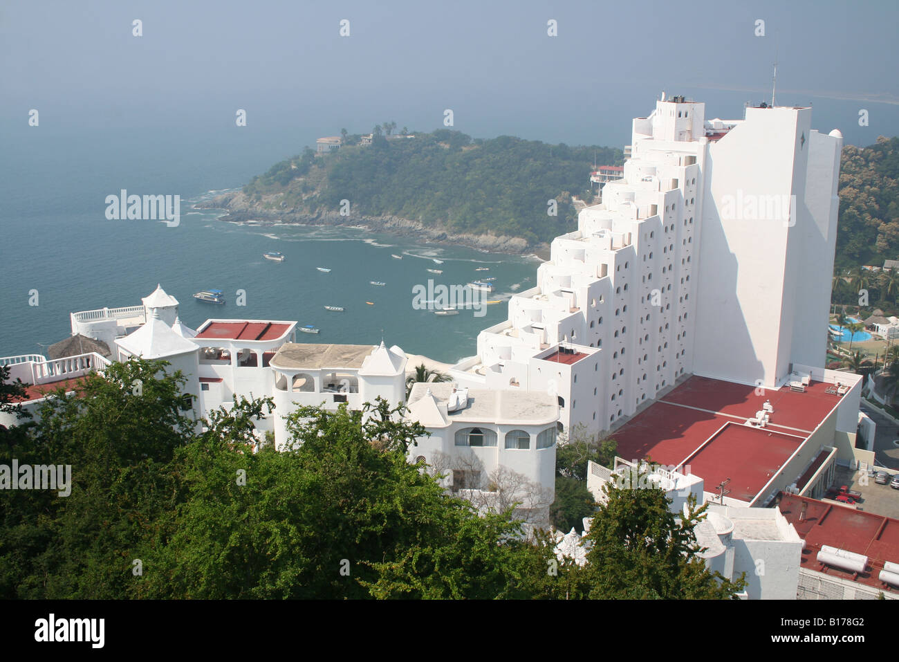 Luxury 5 star hotel Tesoro on the beach in Manzanillo overlooking ocean ...