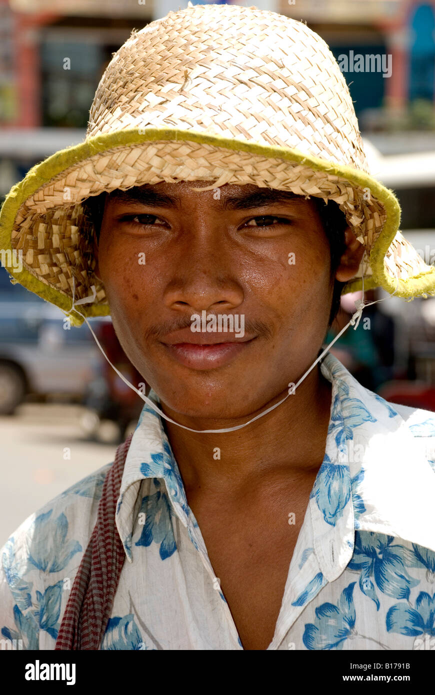 Cambodia Phnom Penh cyclo driver Stock Photo - Alamy