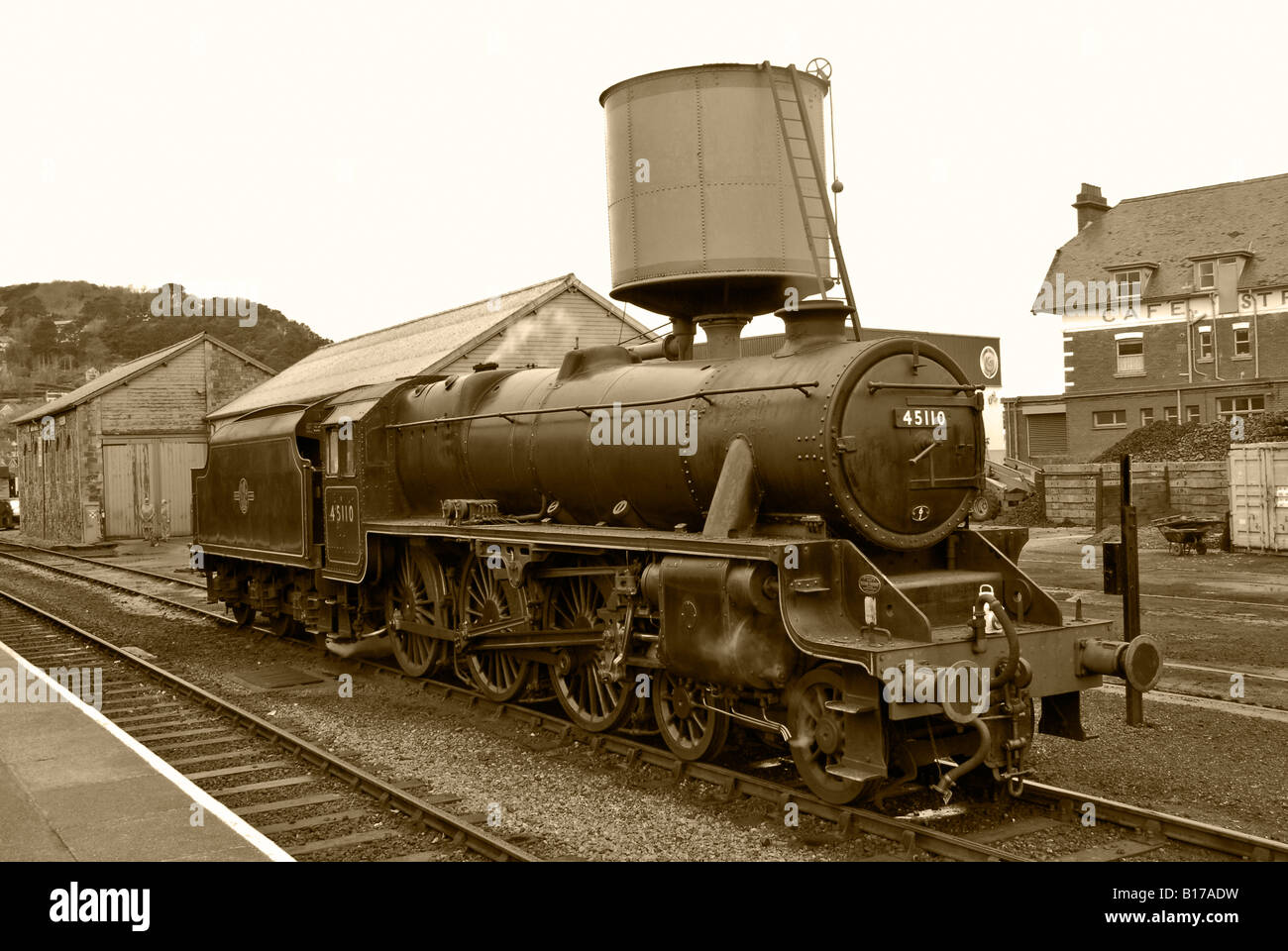 Steam Loco 45110 on Minehead Station Stock Photo - Alamy