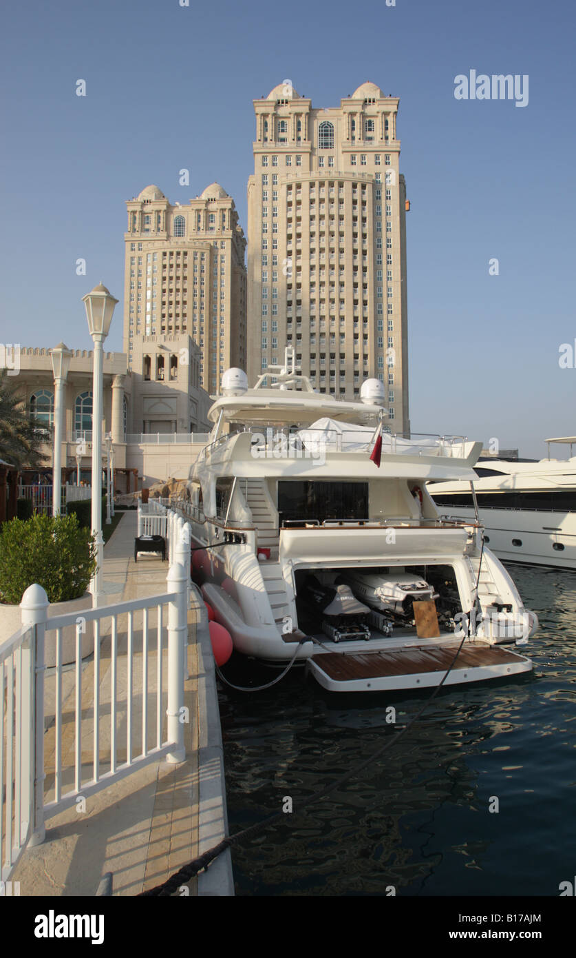 Vertical point view four boats hi-res stock photography and images - Alamy