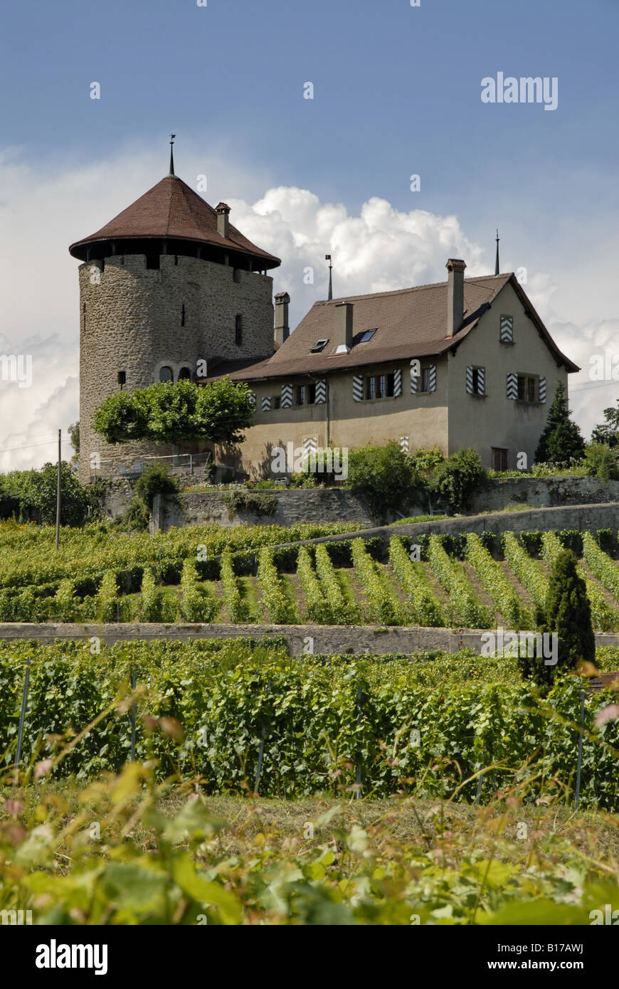 Turreted buildings hi-res stock photography and images - Alamy