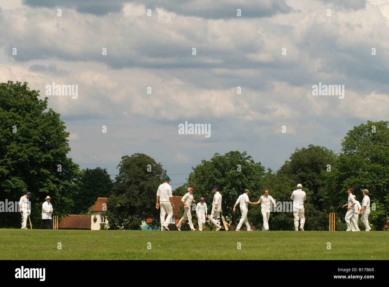Village cricketer hi-res stock photography and images - Alamy