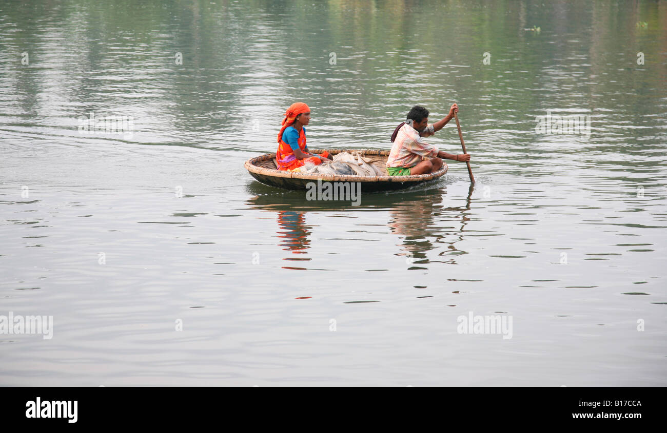 Wife and husband sailing a small country boat at kochi,kerala,india ...