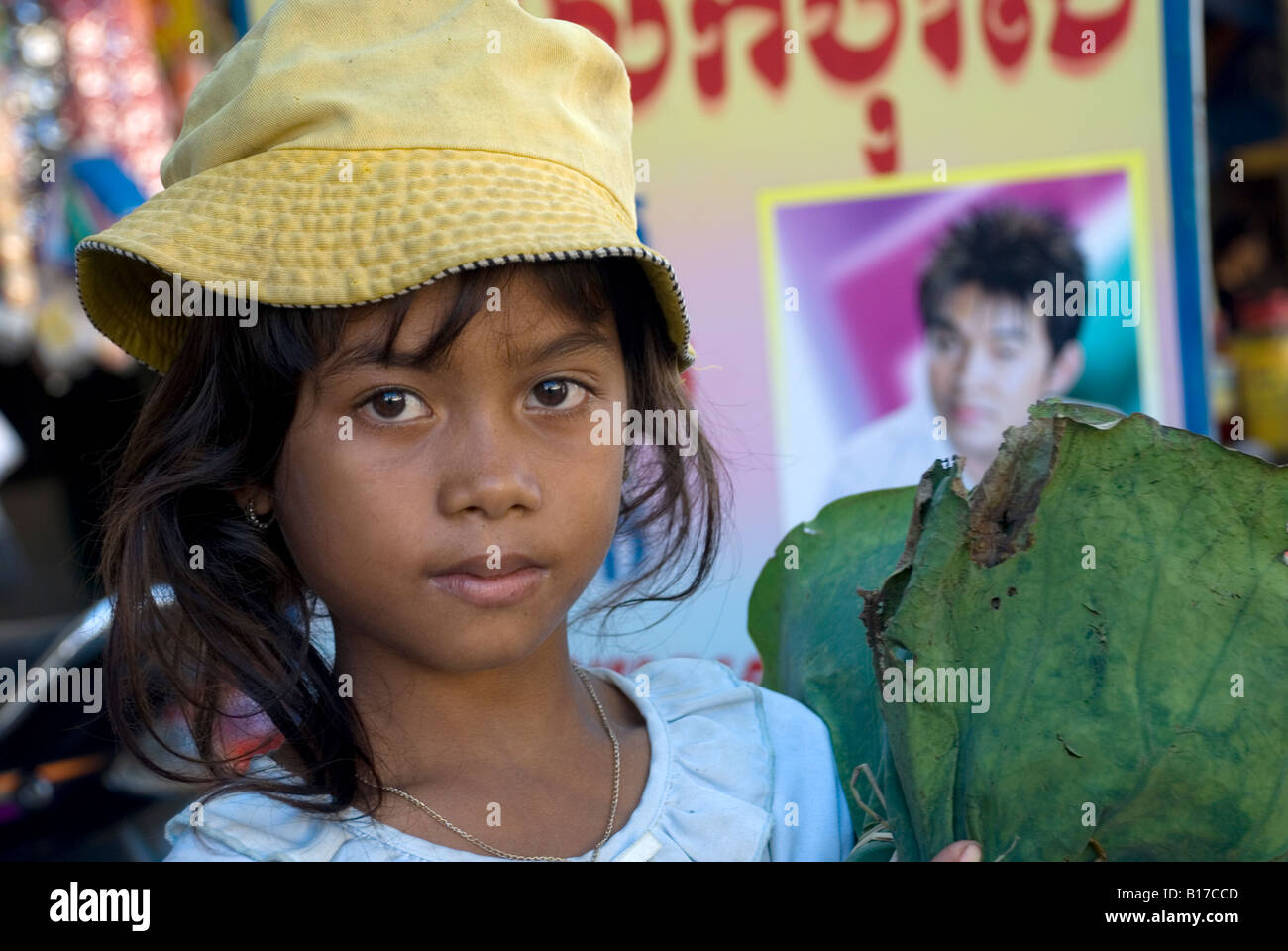 Cambodia Phnom Penh vegetable hawker Stock Photo - Alamy