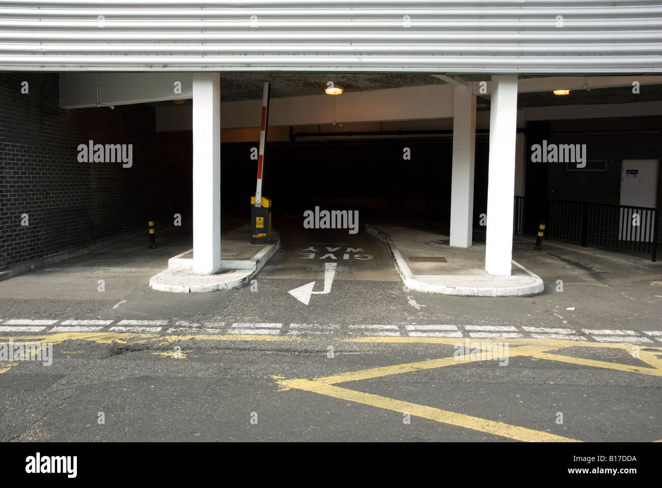 Car exit park hi-res stock photography and images - Alamy