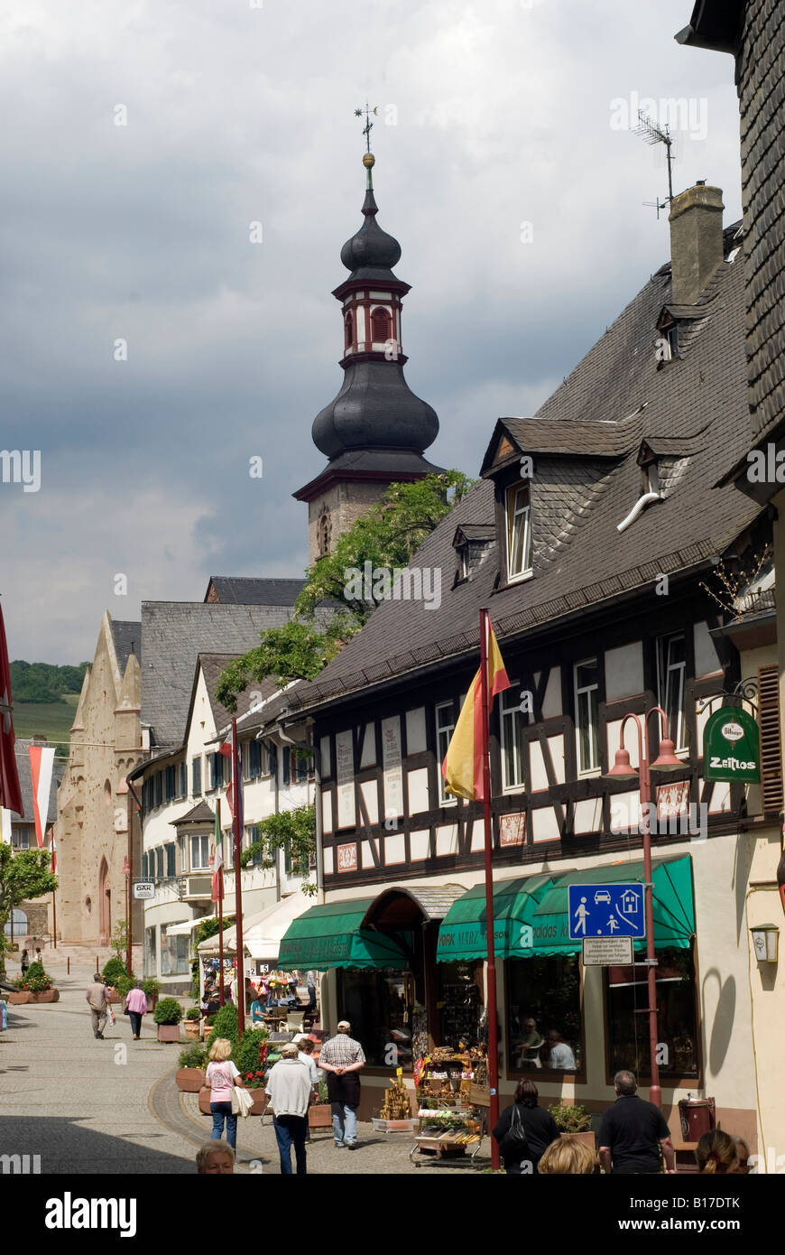 Rudesheim old town hi-res stock photography and images - Alamy