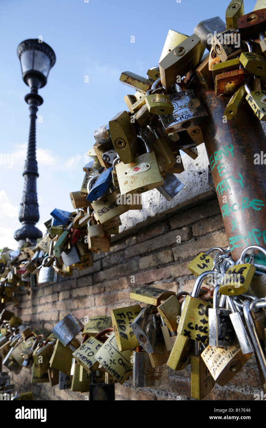 Ponte milvio hi-res stock photography and images - Alamy