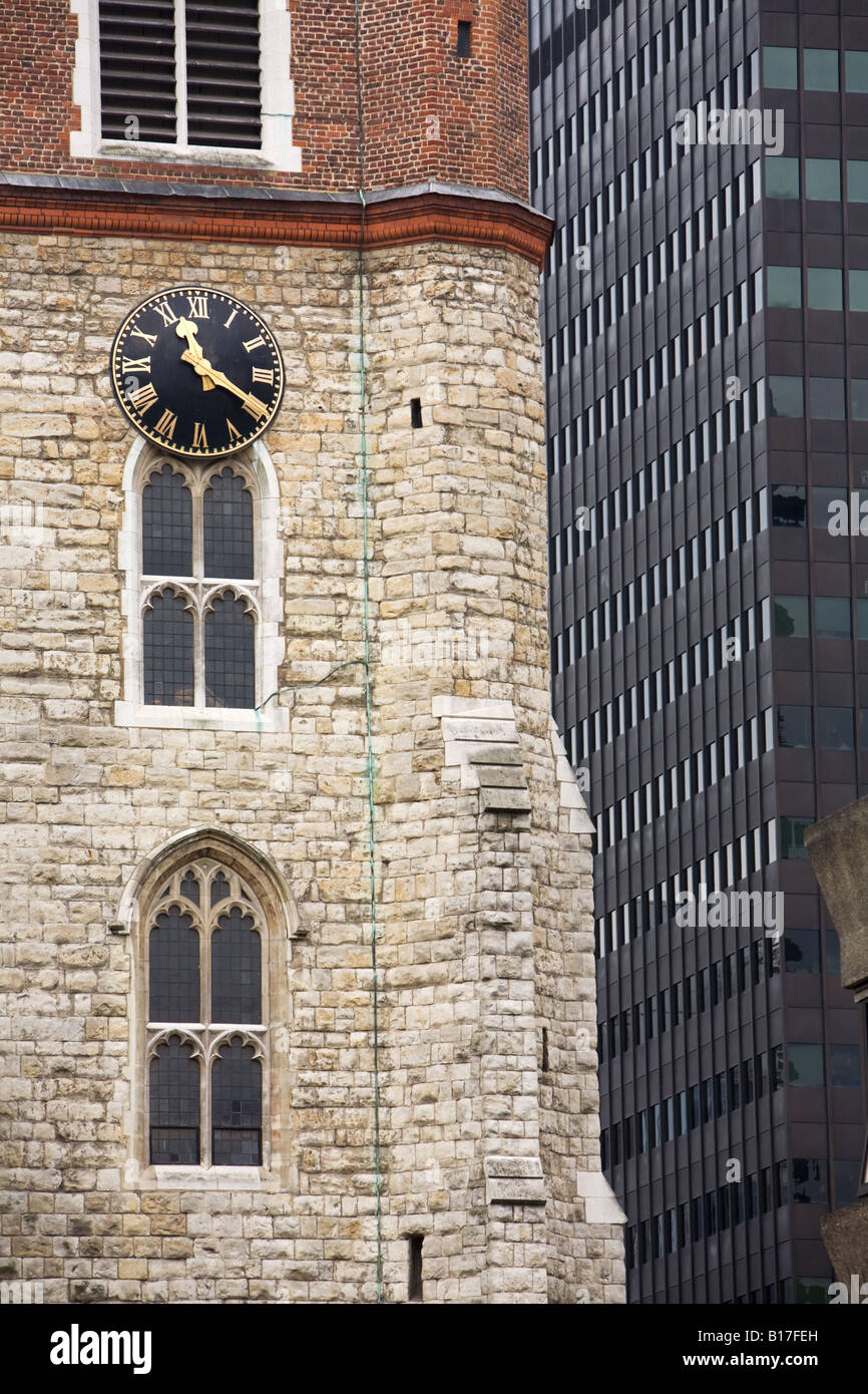 Part of St Giles church Cripplegate viewed from the Barbican estate in ...