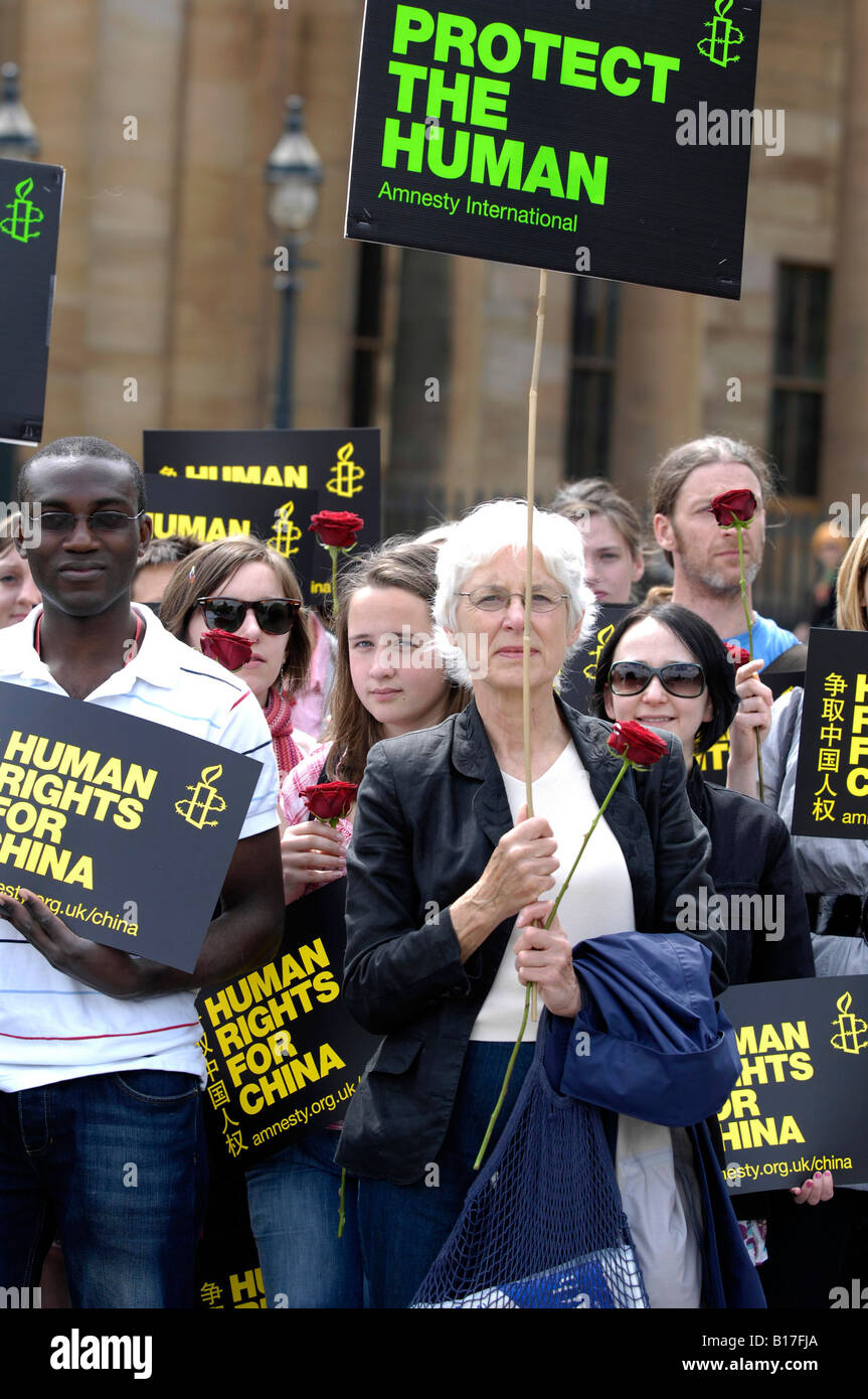 Amnesty human rights Protesters mark anniversary of Tiananmen Square ...