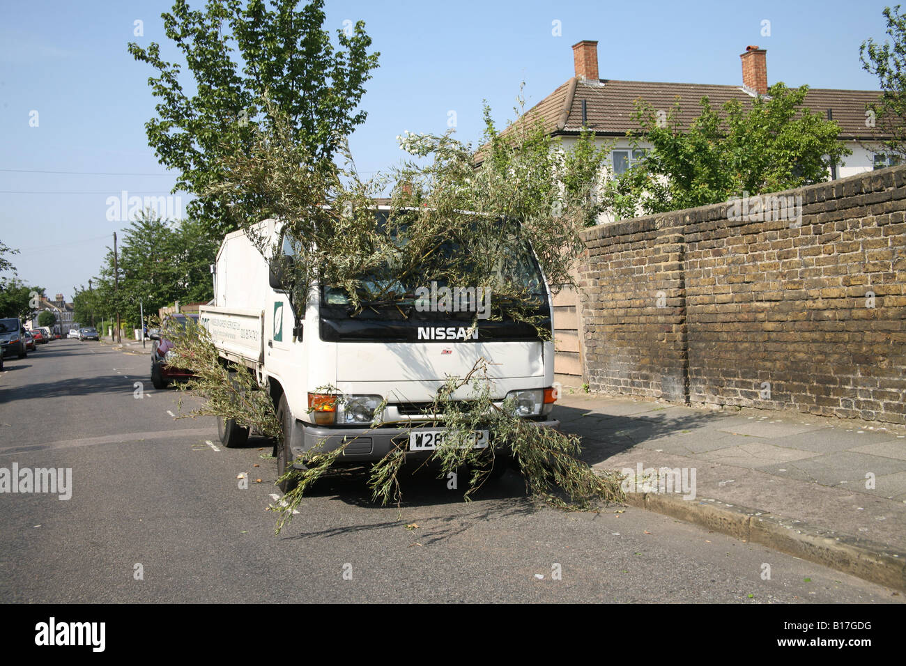 Gardeners transport hi-res stock photography and images - Alamy