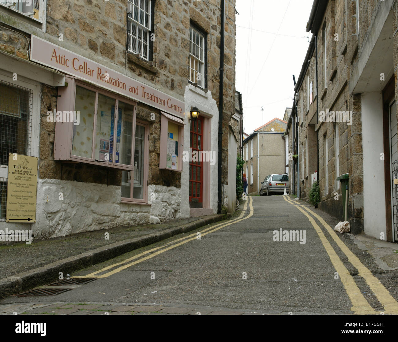 St ives alleyway hi-res stock photography and images - Alamy