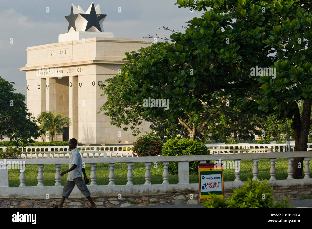 Independece arch on Independence square in Accra Ghana Stock Photo - Alamy