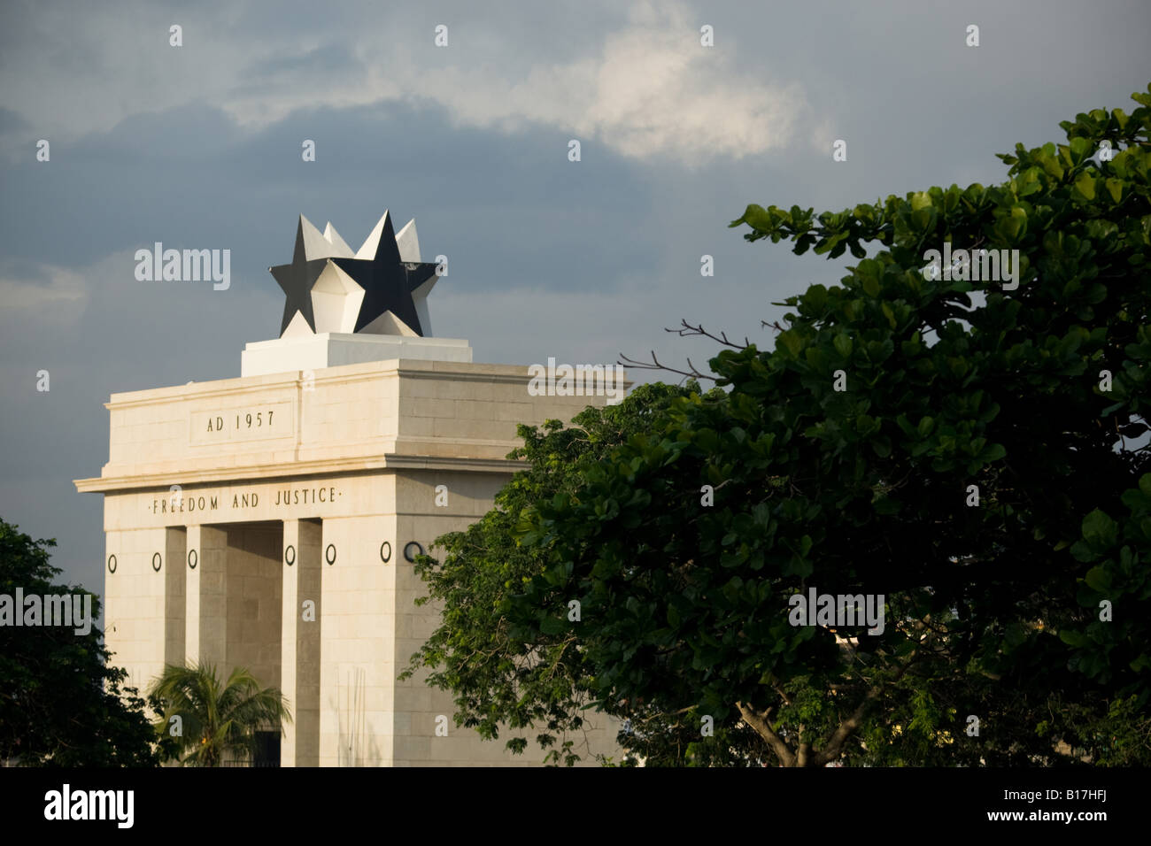 Ghana independece arch hi-res stock photography and images - Alamy