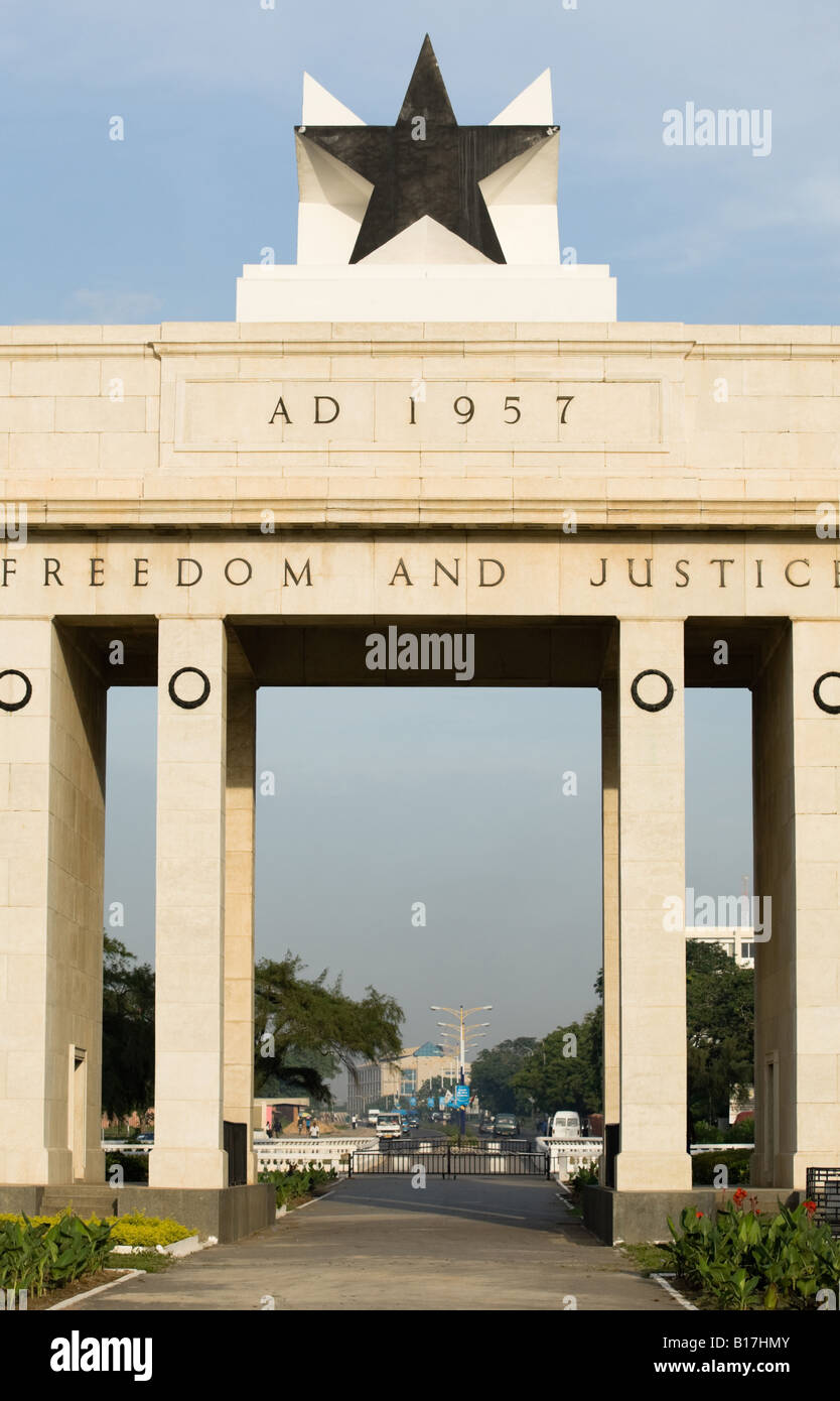 Independece arch on Independence square in Accra Ghana Stock Photo - Alamy
