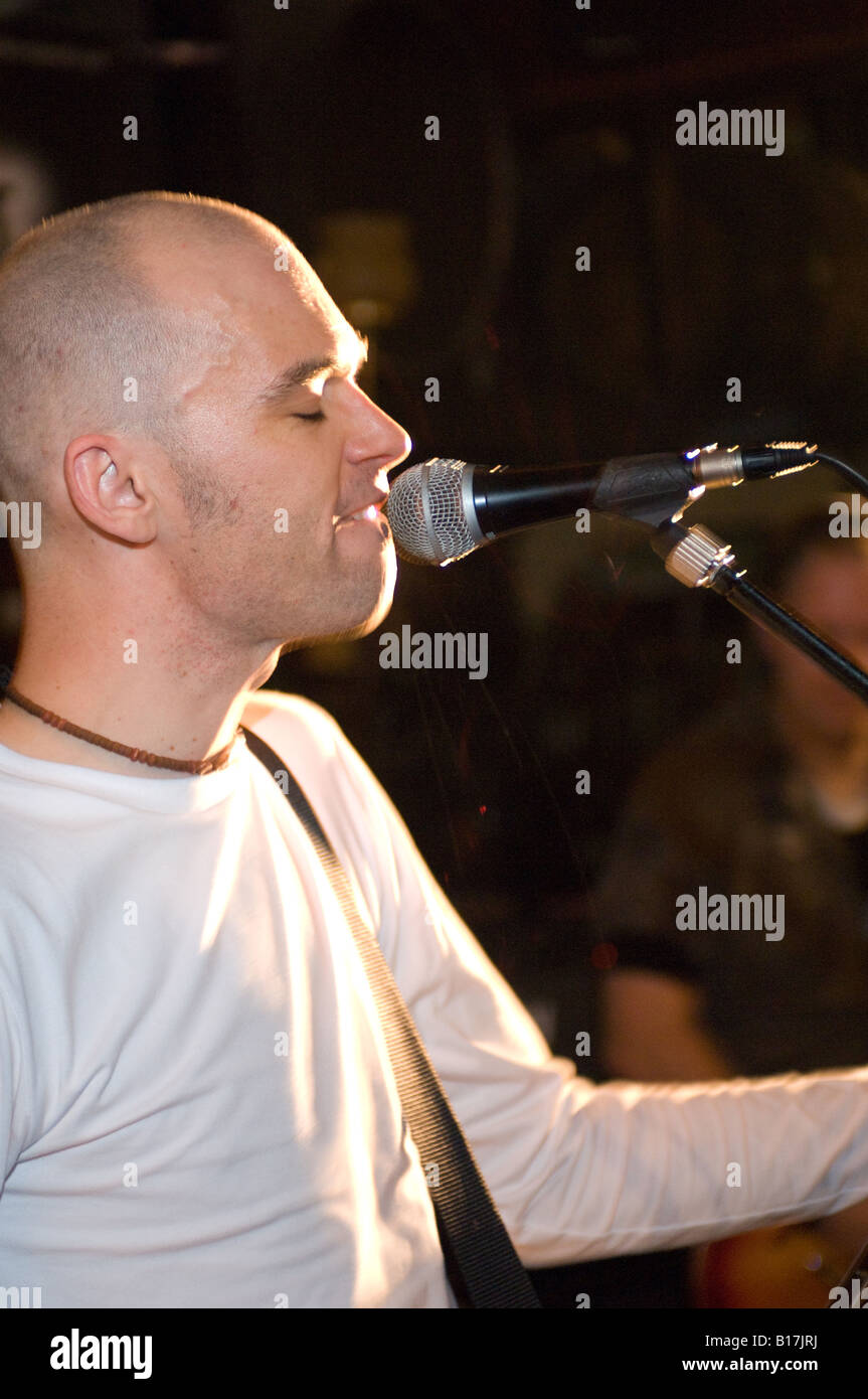 Rock band vocaliist Stock Photo - Alamy