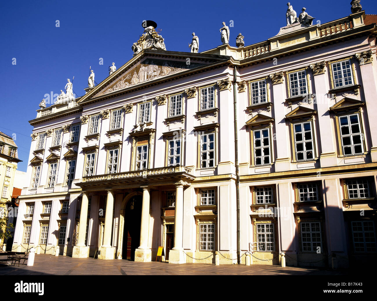 Romanov museum hi-res stock photography and images - Alamy