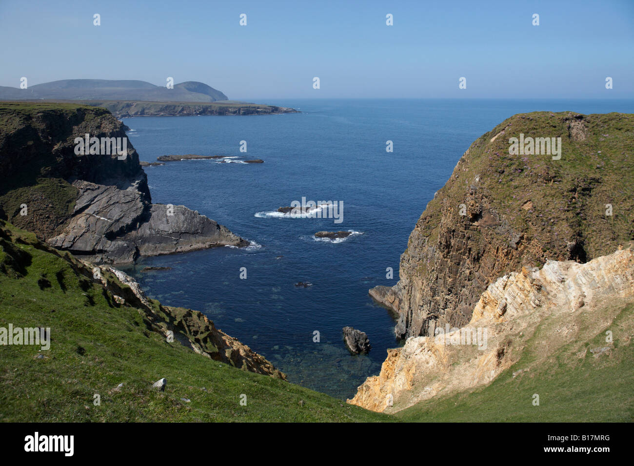 The north mayo coastline hi-res stock photography and images - Alamy