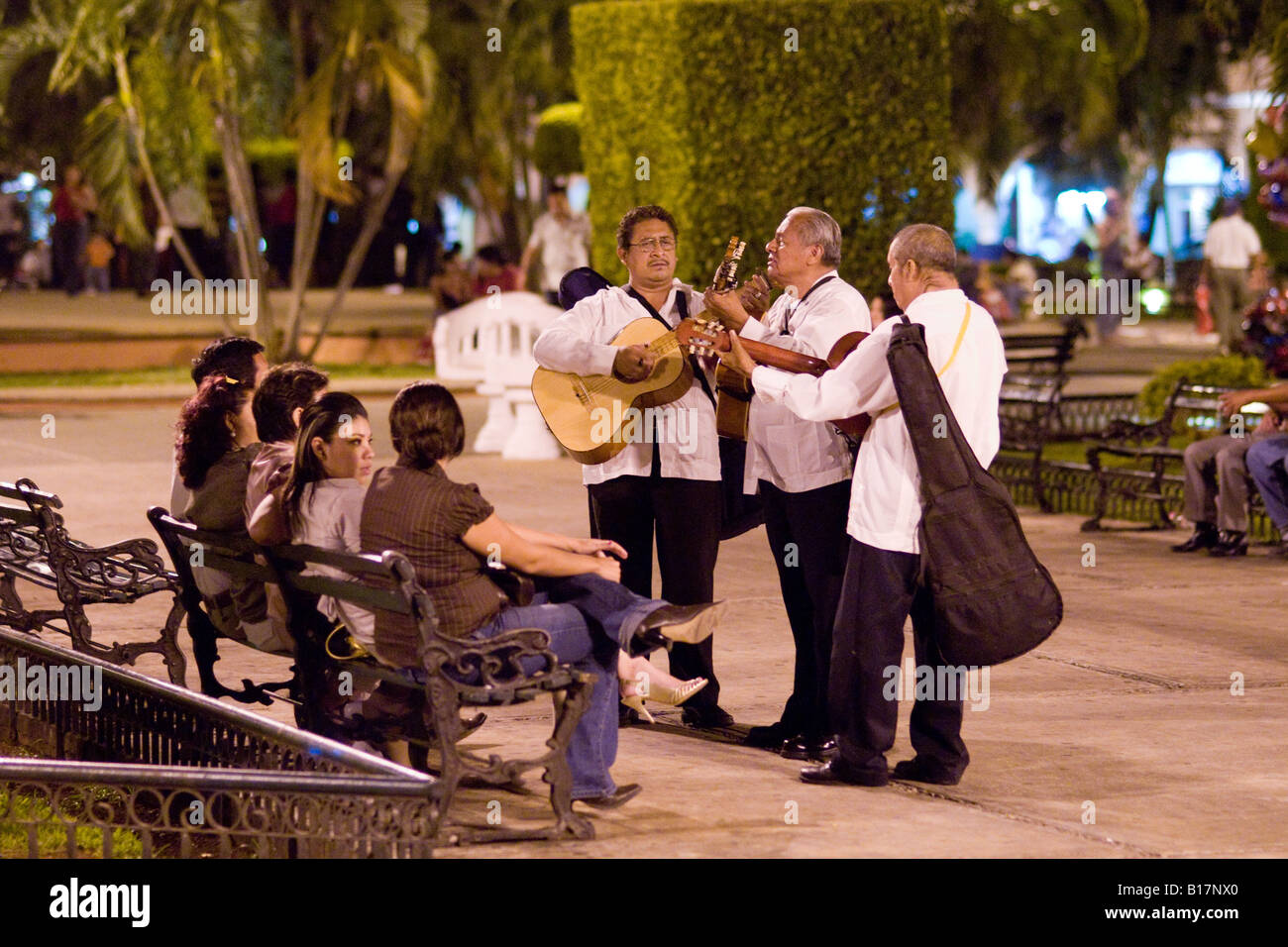 Parque Hidalgo Merida Yucatan Mexico High Resolution Stock Photography ...
