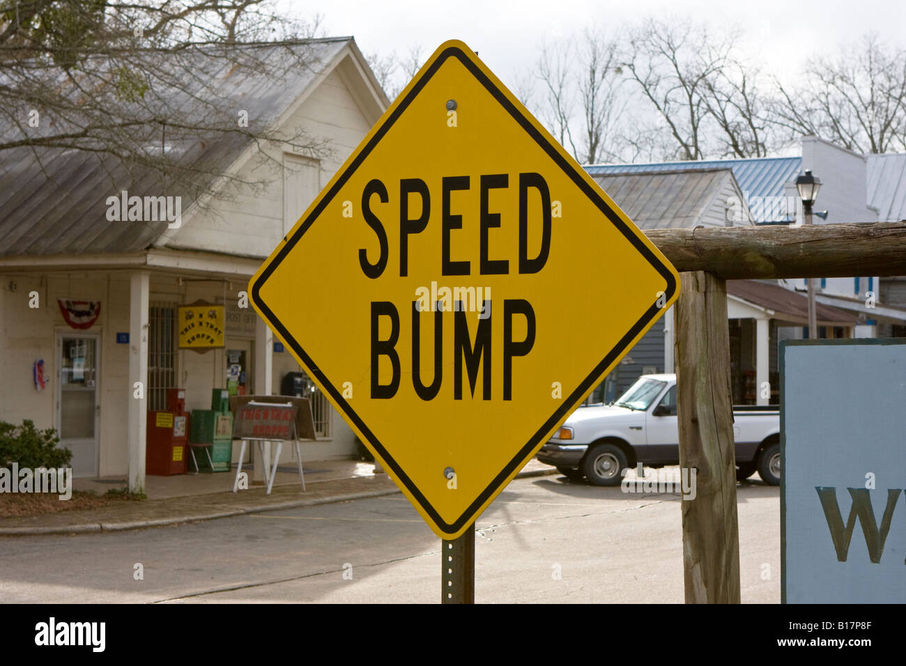 Speed Bump Sign Stock Photo - Alamy