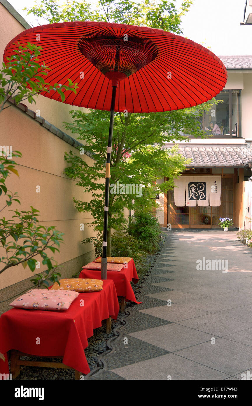 traditional japanese red paper umbrella Kyoto Japan Stock Photo - Alamy