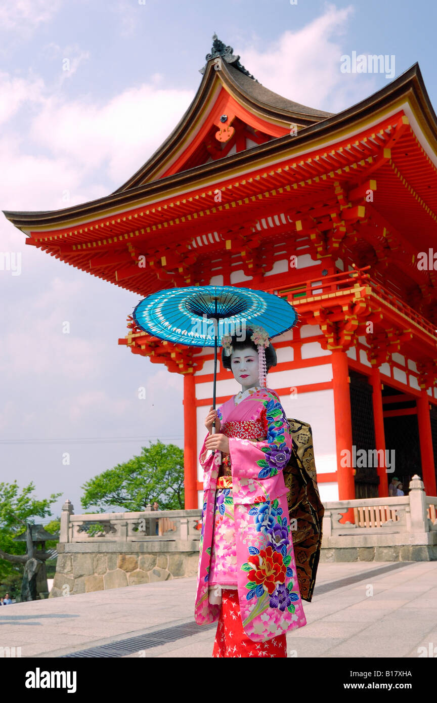 maiko apprentice geisha with umbrella at Kiyomizu Temple Kyoto Japan ...