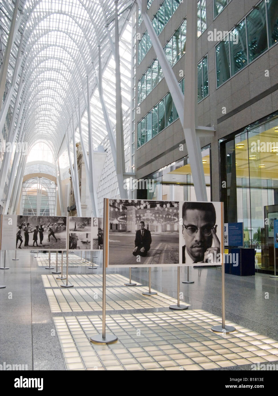 Toronto bce hi-res stock photography and images - Alamy