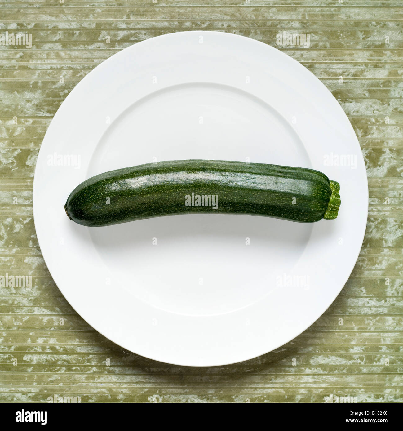 See zucchini hi-res stock photography and images - Alamy